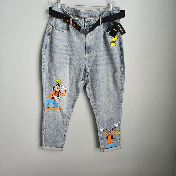 Disney | Jeans | Hot Topic Disney A Goofy Movie Character Mom Jeans ...
